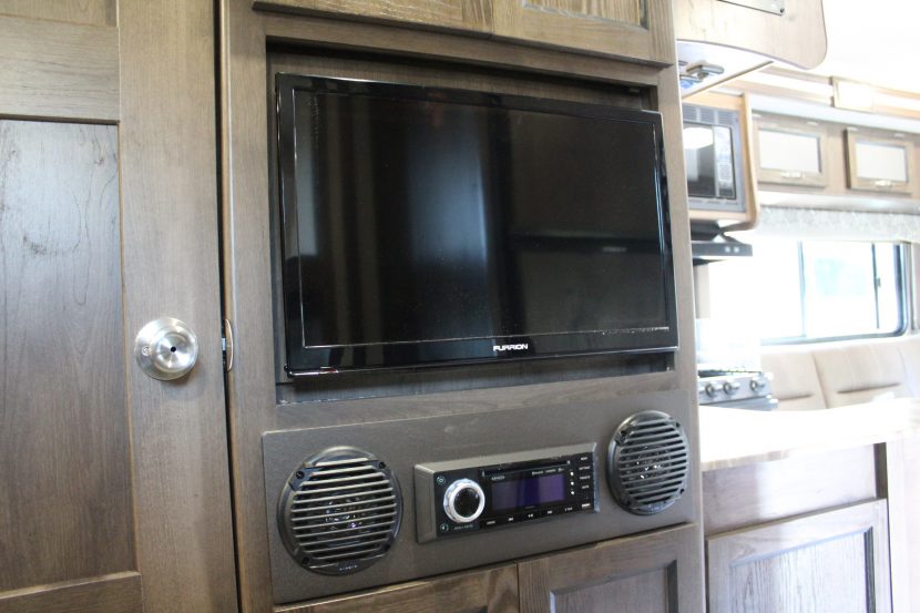 Coachmen Freelander 33 Ft. | Coachmen Class C - Open Road RVS