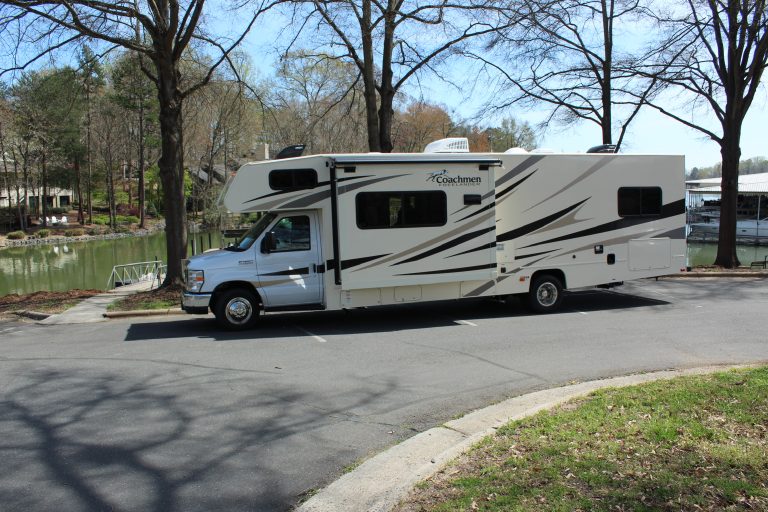 Coachmen Freelander 33 Ft. | Coachmen Class C - Open Road RVS